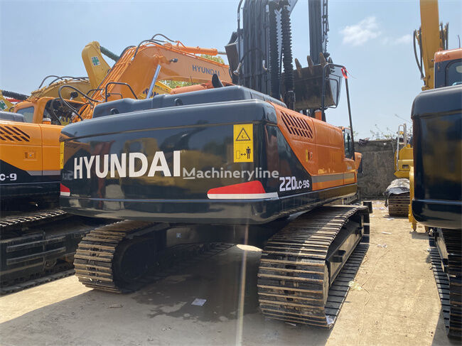 Hyundai Robex 220LC-9S R220 HX220 R210 bager guseničar