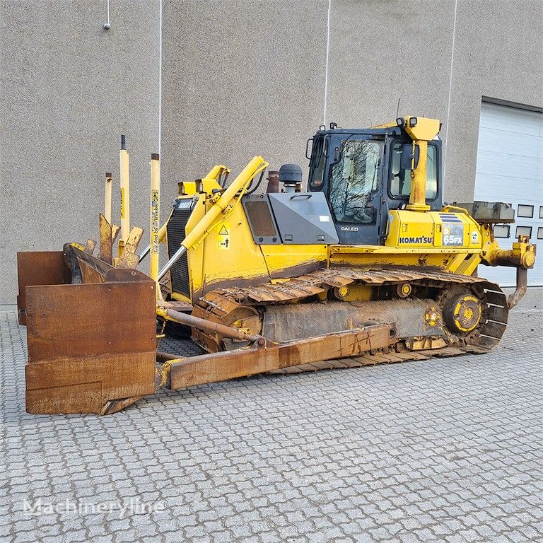 Prodaje se Komatsu D65PX-15E0 buldožer na aukciji