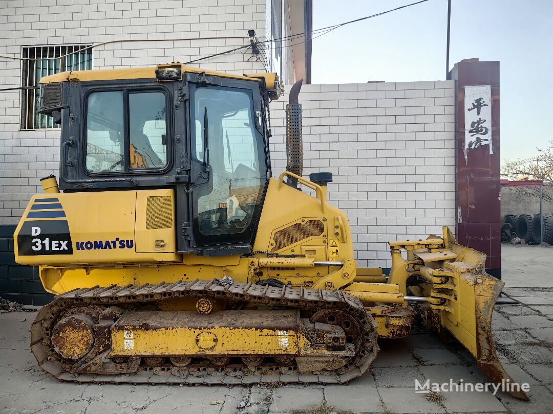 Komatsu D31EX-22 buldožer