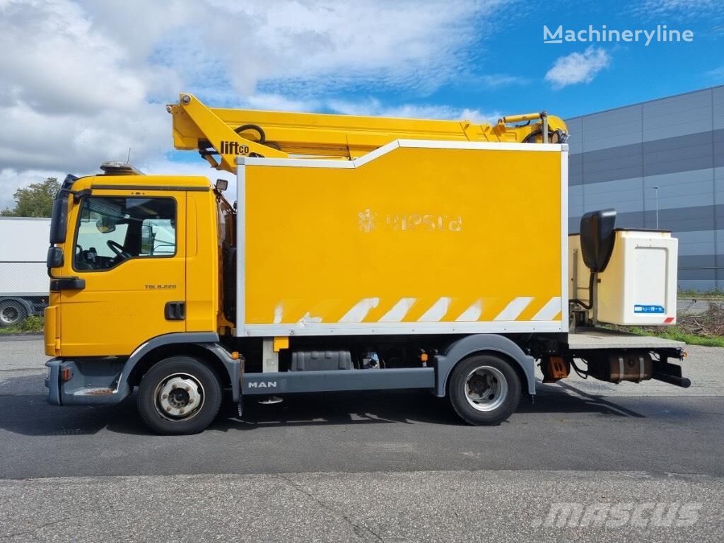 MAN TGL 8.220 auto dizalica s korpom