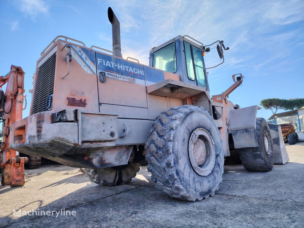 Fiat-Hitachi FR220.2 prednji utovarivač