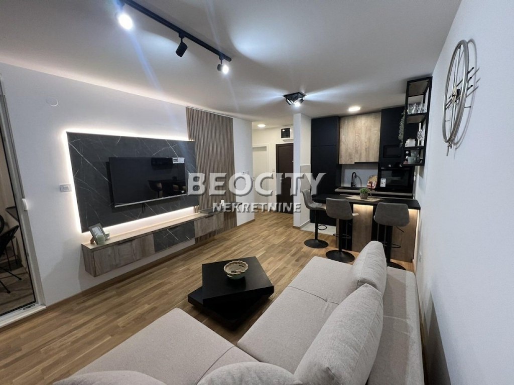 Novi Sad, Petrovaradin, Preradovićeva, 2. 0, 43m2, 116000EUR