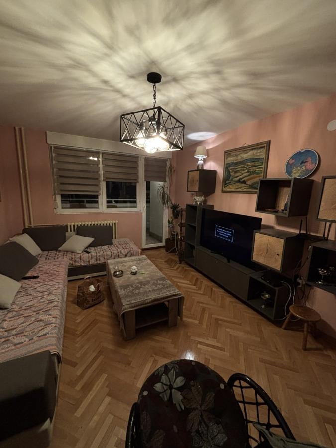 Četvorosoban stan, 84m2 - Bulevar Nemanjića, Zona II