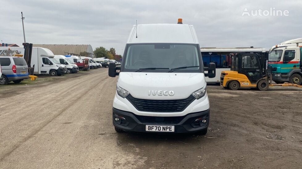 Prodaje se IVECO DAILY 35-120 minibus furgon na aukciji