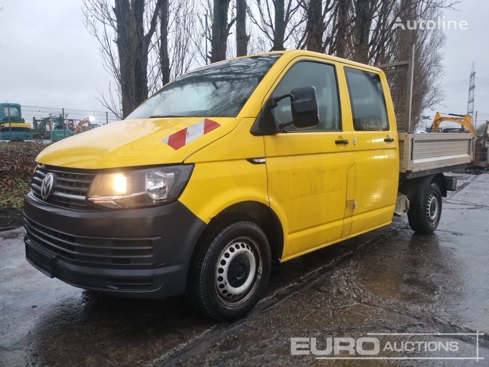 Prodaje se Volkswagen Transporter kamion s ravnom platformom < 3.5t na aukciji