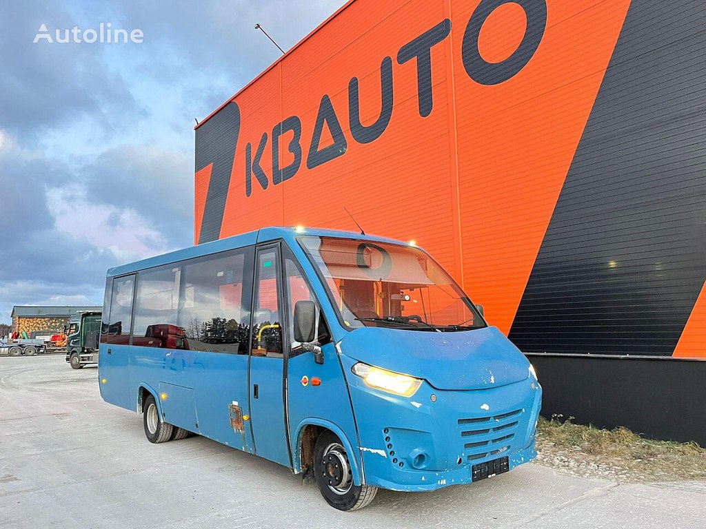 IVECO Kapena Thesi EURO 6 / 27 SEATS+5 STANDING / AC / AUXILIARY HEATI putnički minibus