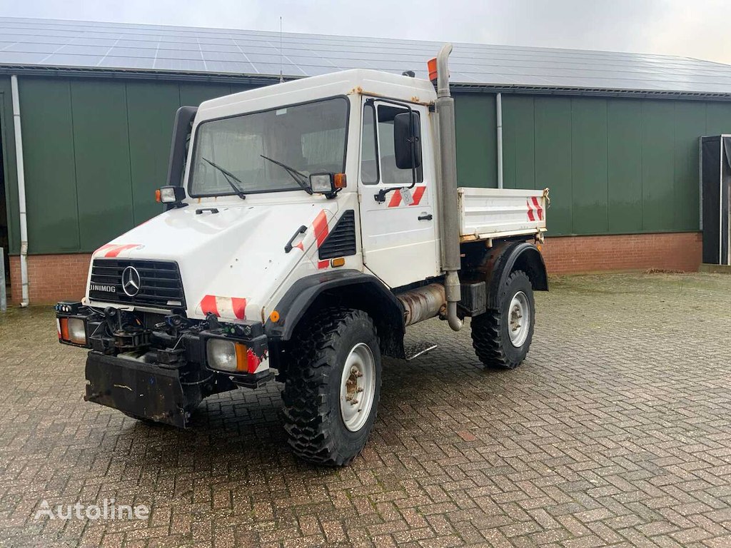 Prodaje se Mercedes-Benz Unimog 418/10 univerzalnu komunalnu mašinu na aukciji