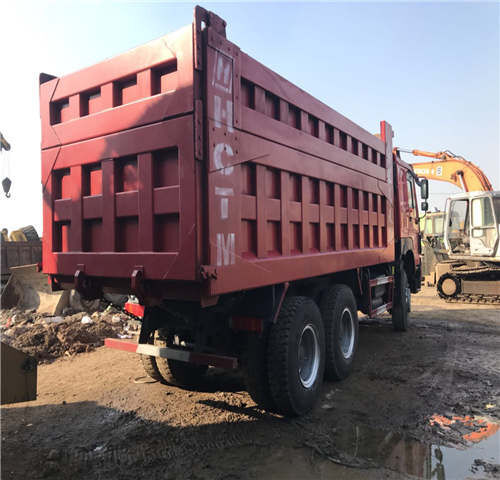 Howo 6X4 375HP dump truck kiper