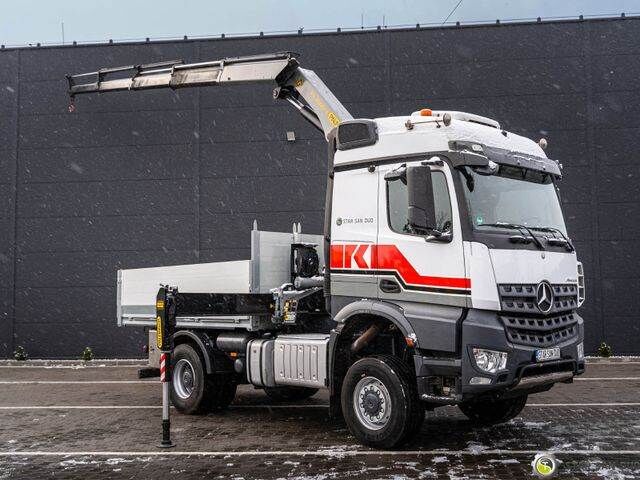 Mercedes-Benz 4x4 AROCS 1824 PALFINGER PK 20001 CRANE KRAN kamion s ravnom platformom