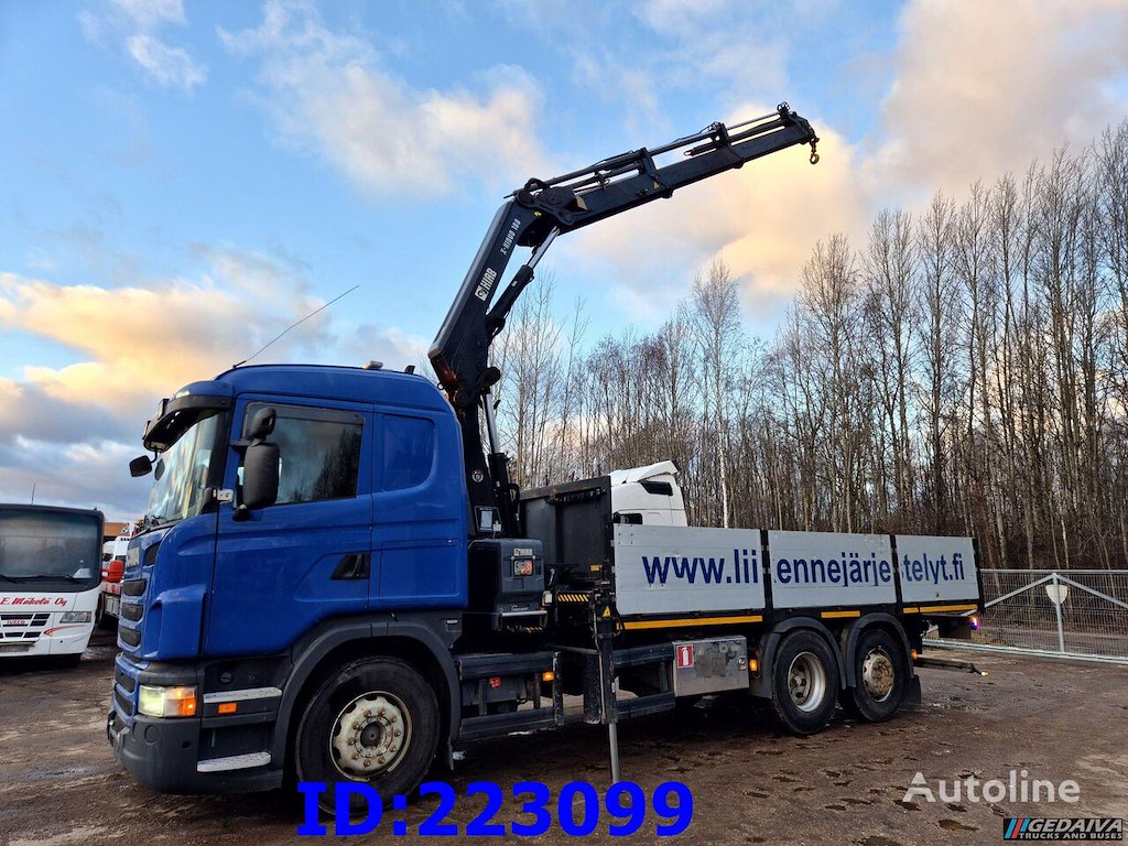 Scania G440 kamion s ravnom platformom