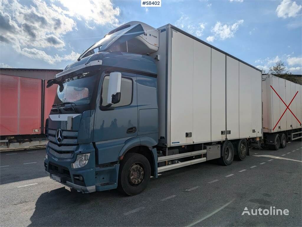 Mercedes-Benz Actros 6X2 kamion furgon