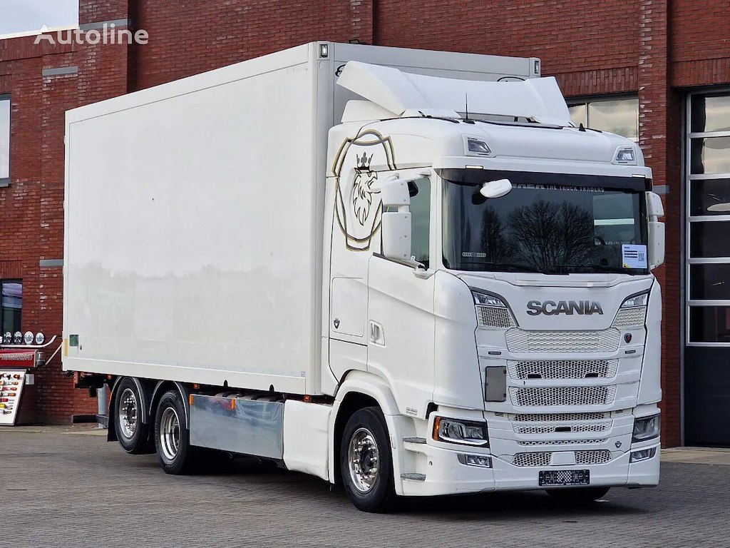 Scania S580 V8 NGS Highline 6x2*4 - Ekeri box with sidedoors - 4.75 WB kamion furgon