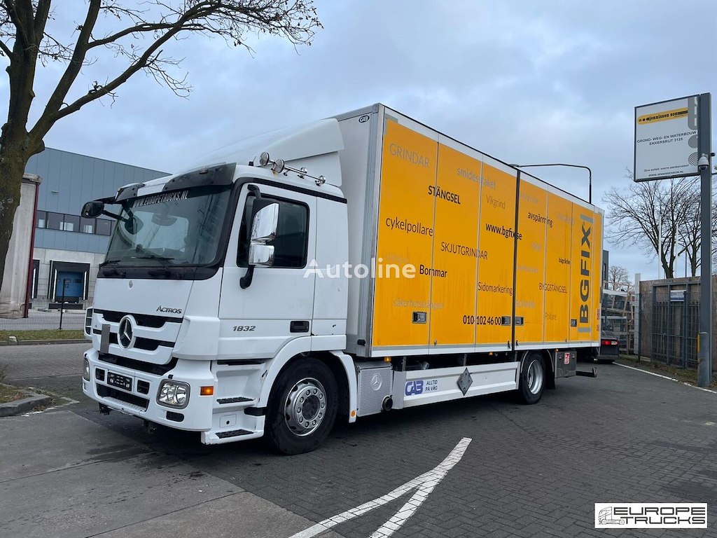 Mercedes-Benz Actros 1832 MP3 - Lift - Sleep Cabin kamion furgon