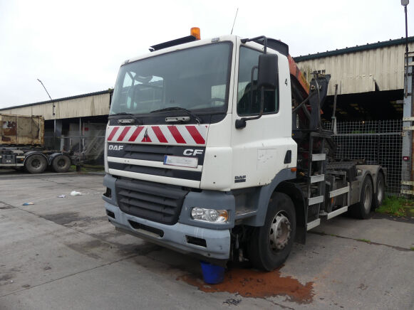 Prodaje se DAF CF85.380 rol kiper sa kukom na aukciji