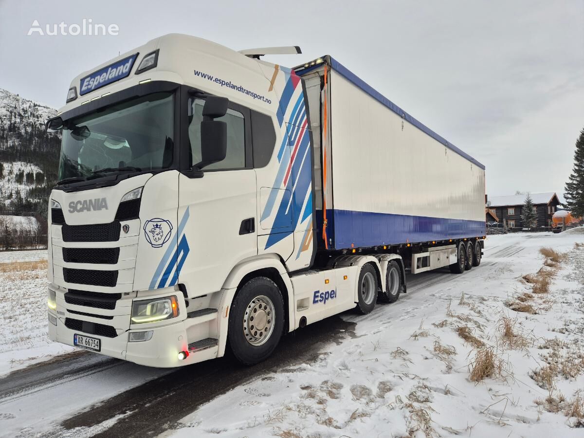 Prodaje se Scania S-serie tegljač na aukciji