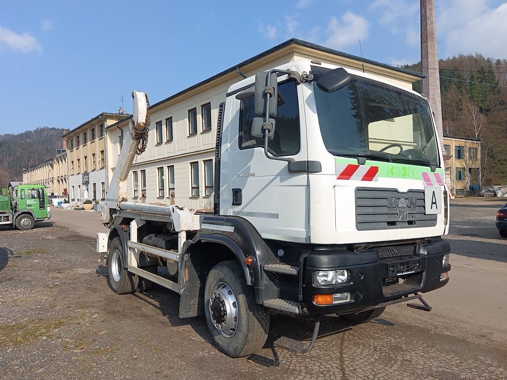 MAN TGM 18.240 4x4 Skip loader kamion autopodizač kontejnera