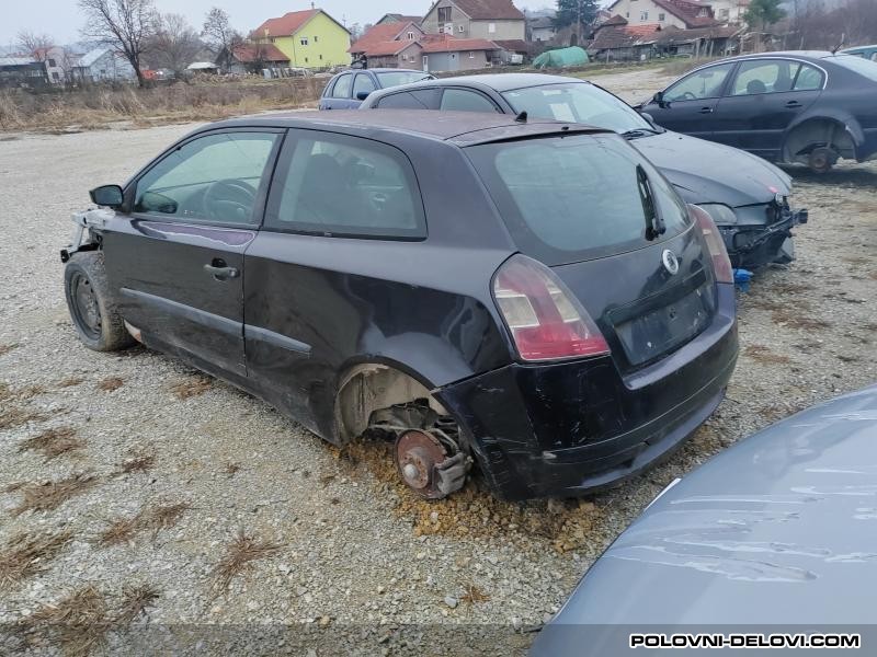 Fiat Stilo 1.9 Jtd Kompletan Auto U Delovima