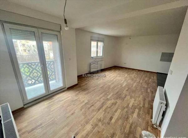 Jednoiposoban stan na prodaju, 56m2, 84.000€