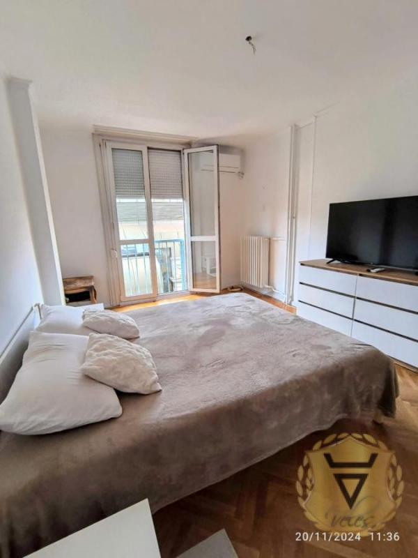 Trosoban stan za izdavanje, 95m2, 1.700€