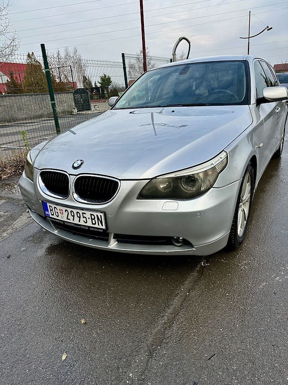 BMW 5 series: 3 l | 2004 г. Crossover