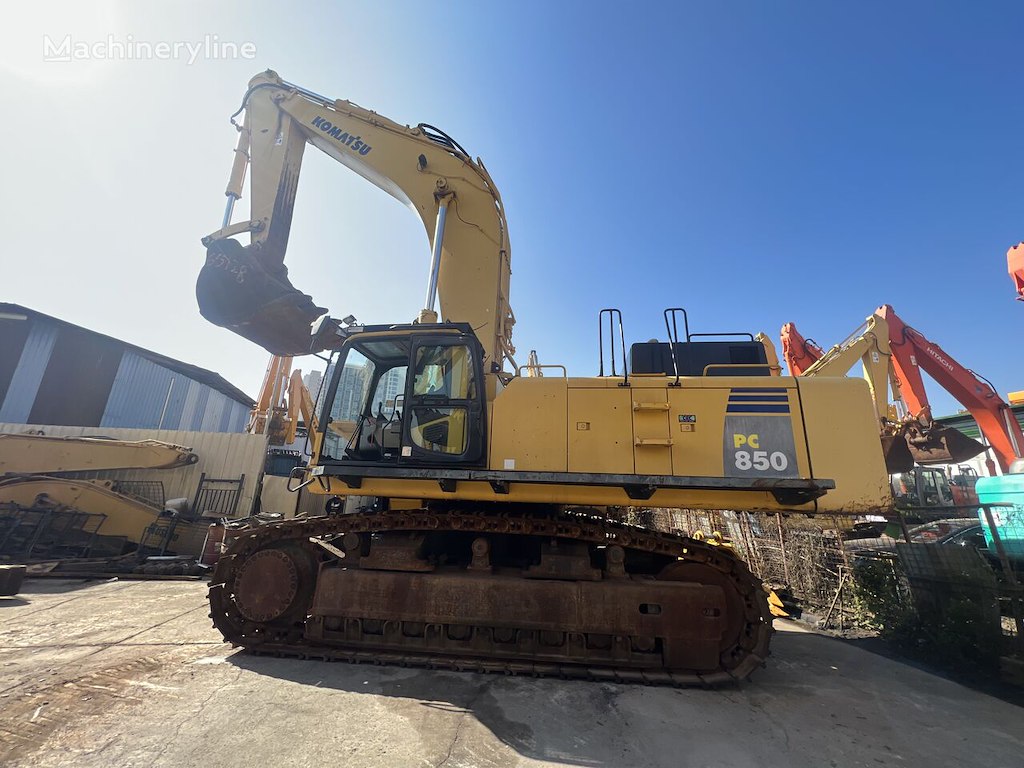 Komatsu PC850 bager guseničar