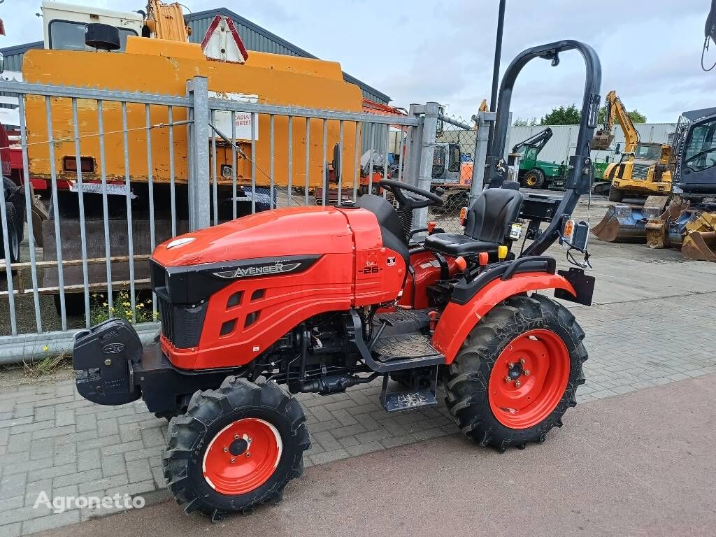 Avenger 26 tractor trekker mini 4x4 tuintrekker 1900kg 92h traktor točkaš