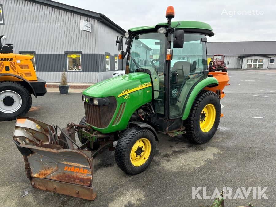 Prodaje se John Deere 3720 traktor točkaš na aukciji