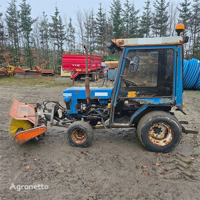 Prodaje se Ford 1210 mini traktor na aukciji