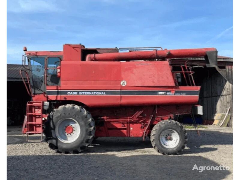 Case IH 1680 kombajn za žito