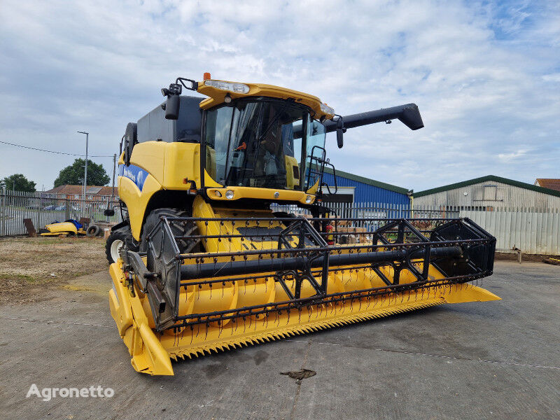 New Holland CX8030 kombajn za žito