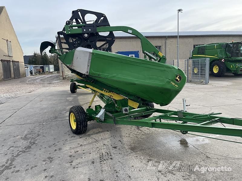 John Deere 735 PremiumFlow adapter za žito