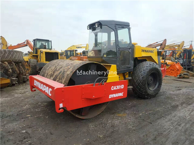 Dynapac CA301D kompaktor s jednim valjkom