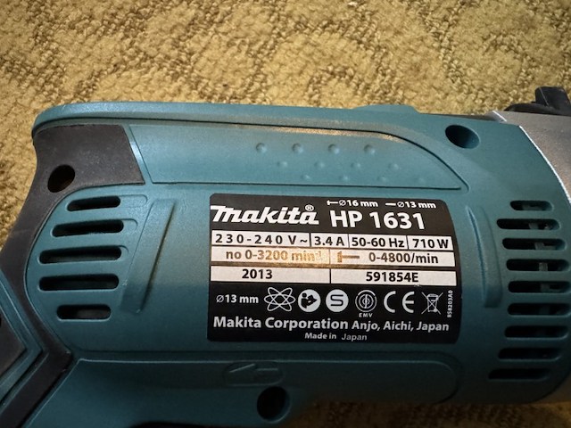 Busilica Makita HP1631 710w