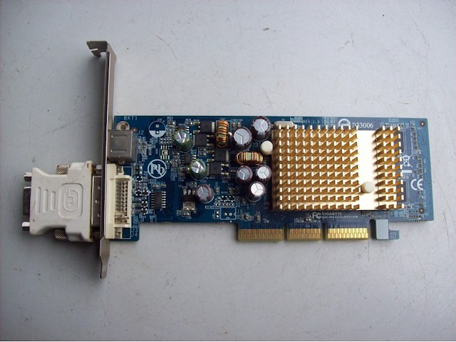 Gigabyte GF 6200 - 256mb ddr2, AGP 8x