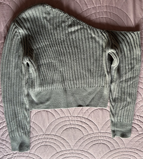 Crop top džemper