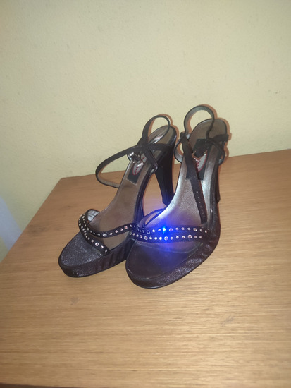Elegantne sandale