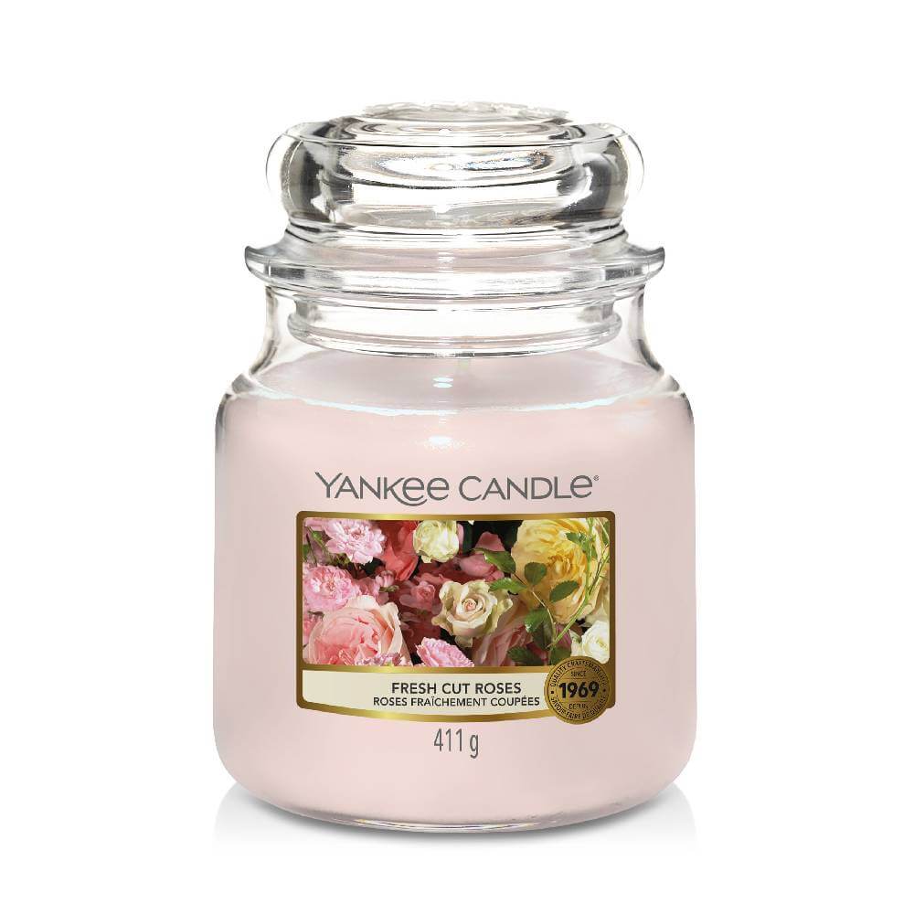 FRESH CUT ROSES MEDIUM SIGNATURE MIRISNA SVEĆA YANKEE CANDLE