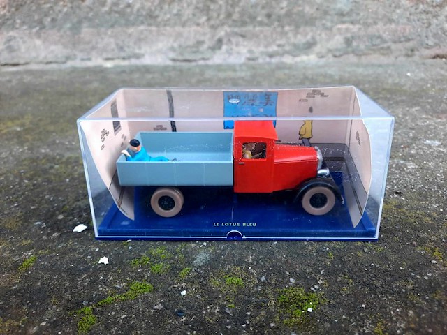 Tintin - Red Truck 1/43