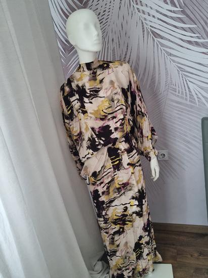 3500    Veoma retka Zara haljina Midi duzine S vek