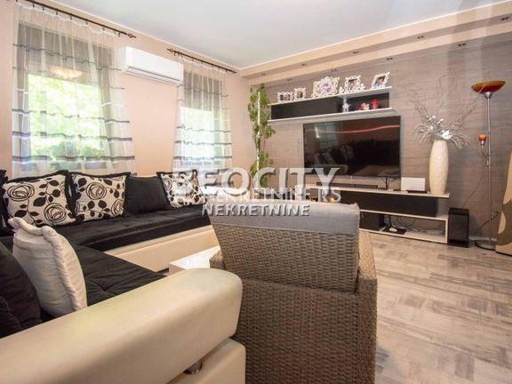 Zvezdara, Mirijevo, Branka Ćopića, 4.0, 85m2, 183500EUR