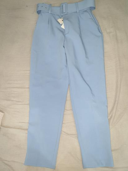 Zara pantalone sa kaisem L