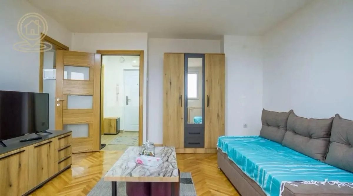 Izdavanje, jednosoban stan, 40m2, Pantelej, Niš