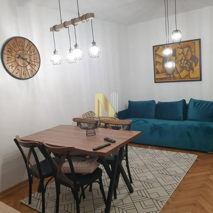 Izdavanje, trosoban stan, 70m2, Centar, Novi Sad