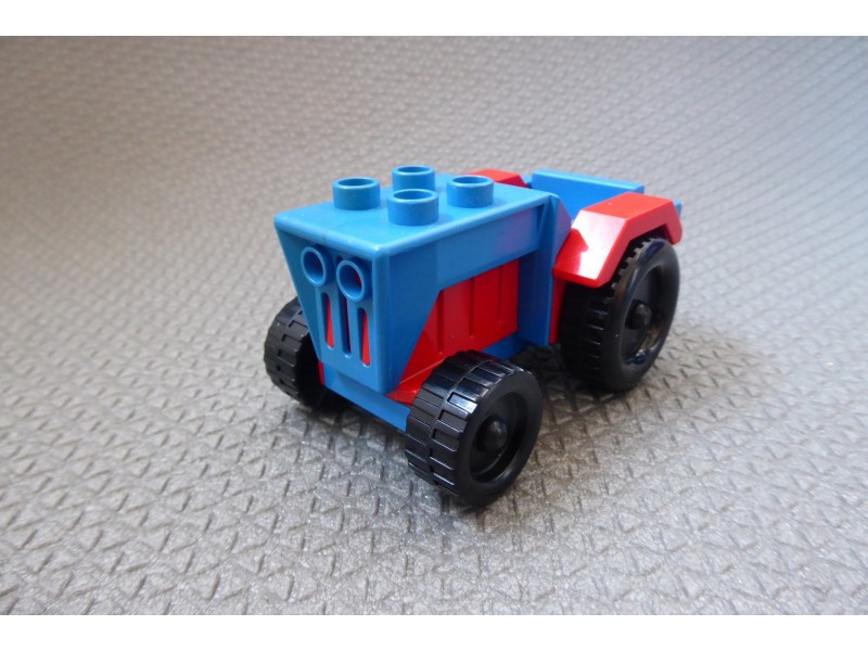 LEGO DUPLO traktor