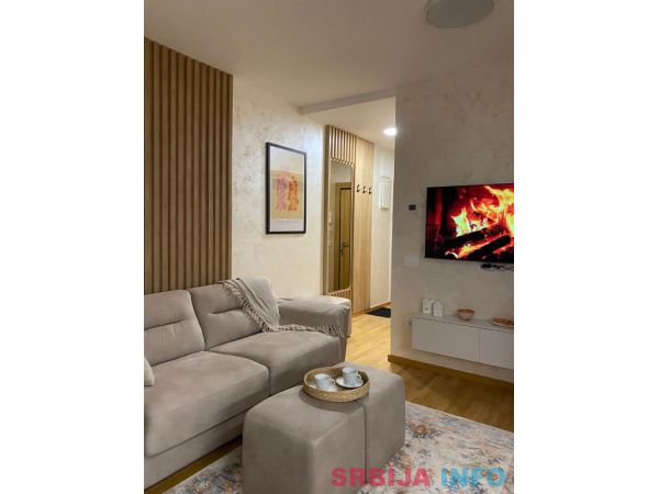 Izdajem apartman na Zlatiboru