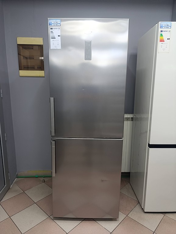 Frižider Hotpoint Ariston HA70BE 72 X , 195cm