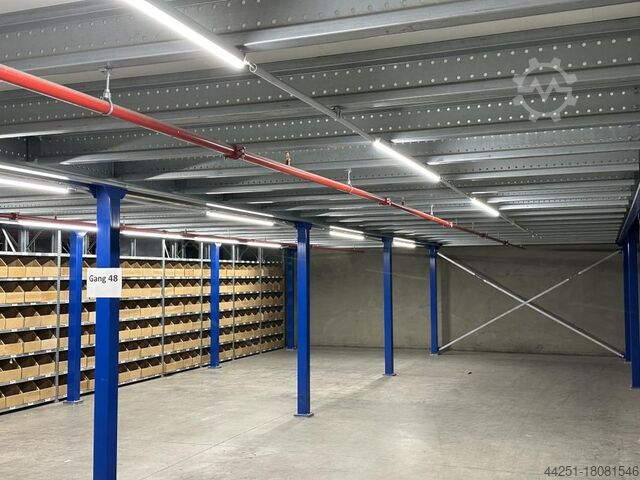 Mezanine sprat 654m²
Bito Systembaubühne