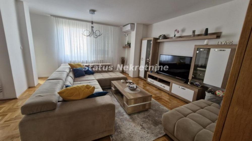 Troiposoban stan za izdavanje, 99m2, 1.000€