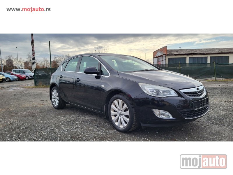 Opel Astra 1.4 COSMO NAVI FUL EURO 5