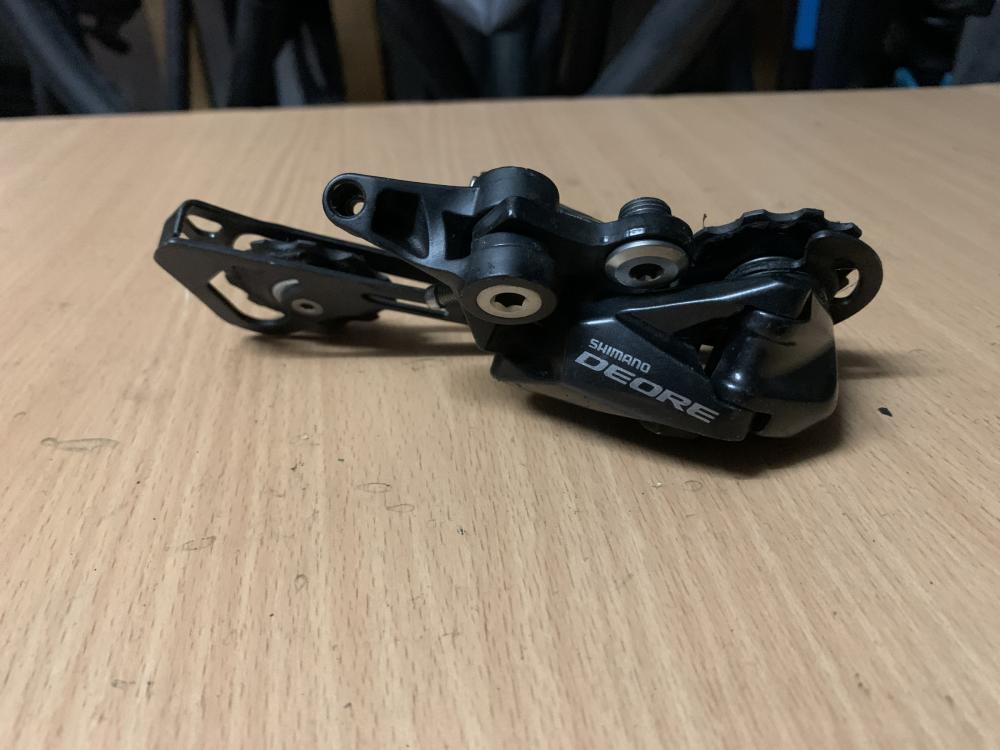 Shimano deore zadnji menjac za 10s kao nov